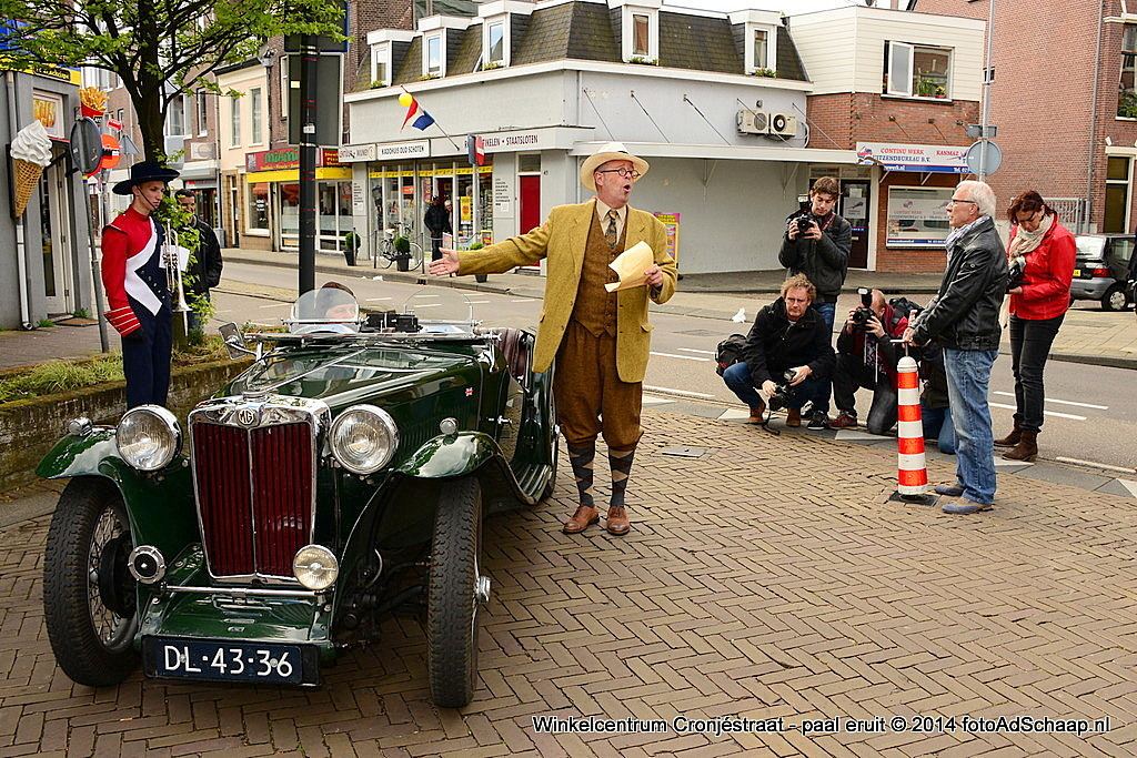 Winkelcentrum Cronjéstraat Haarlem 2014 - auto weer terug | Foto Ad Schaap